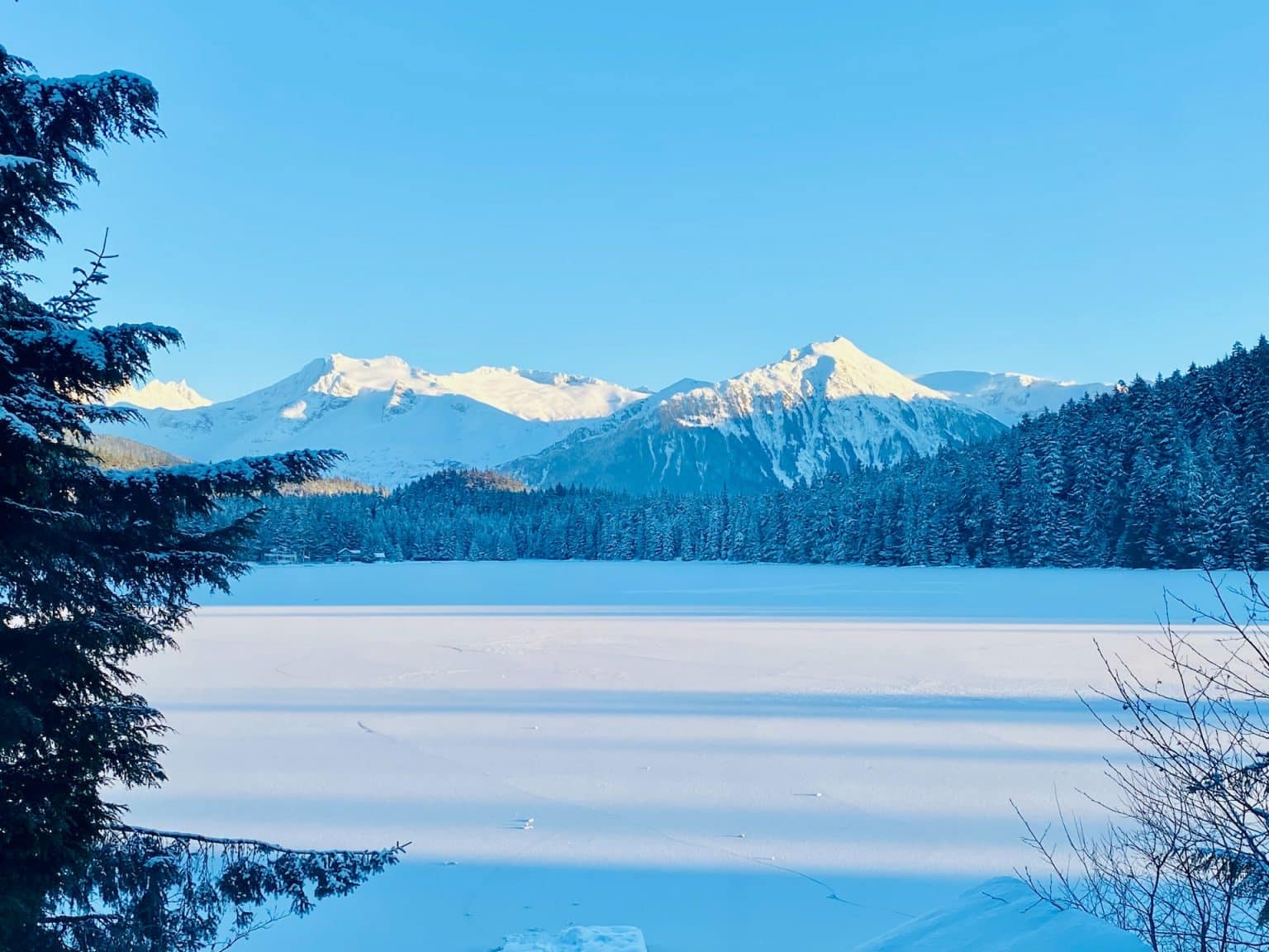 5 Places You Need to Visit For a Magical Christmas in Alaska